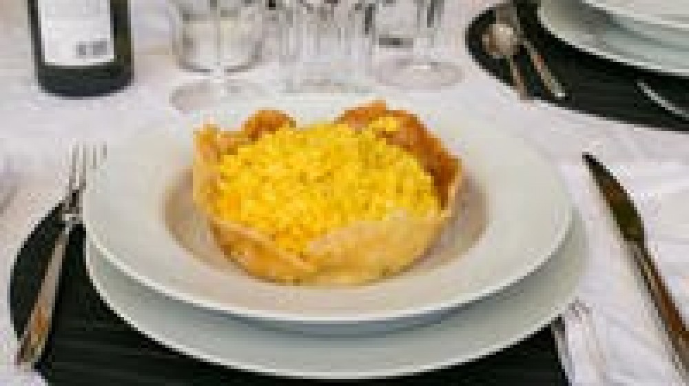 Local Market & Dining Experience at a Cesarina's Home in Milan - Milan ...