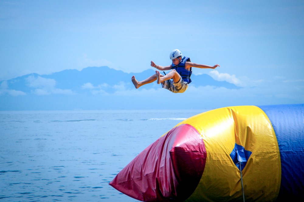 Ocean Mania: Parasailing, Jet Boat, Zip Lining, Water Slides - Puerto ...