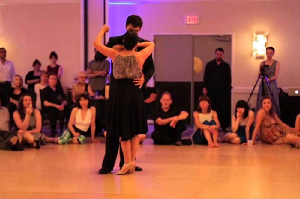 1.5 Hours Group Tango Lessons - Buenos Aires | Project Expedition