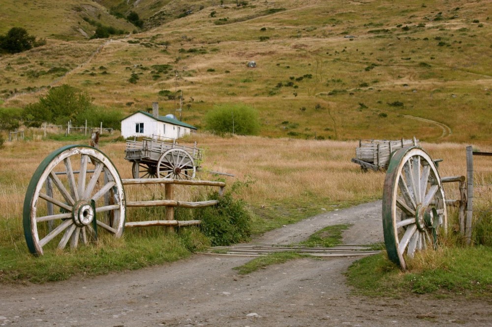 Nibepo Aike Ranch with Horse Riding from El Calafate - El Calafate ...