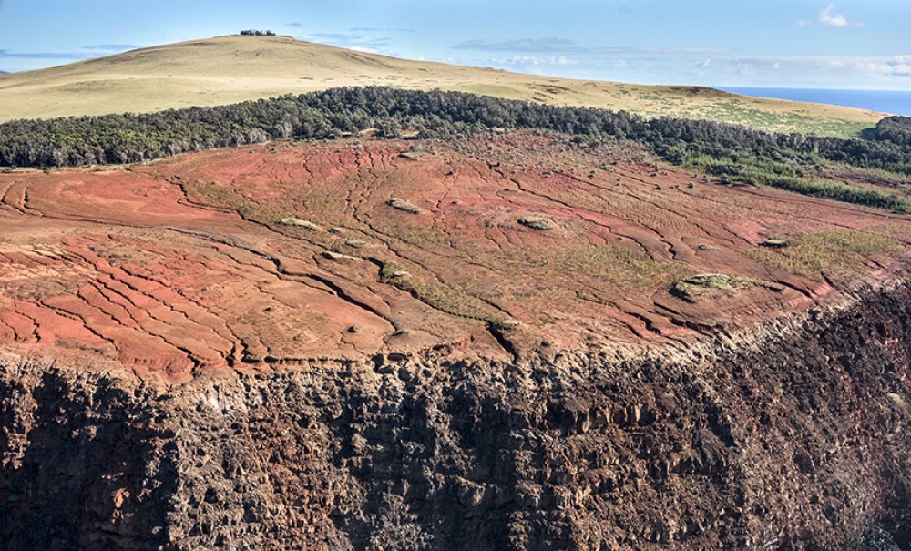 Private Trek To Poike Volcano - Hanga Roa | Project Expedition