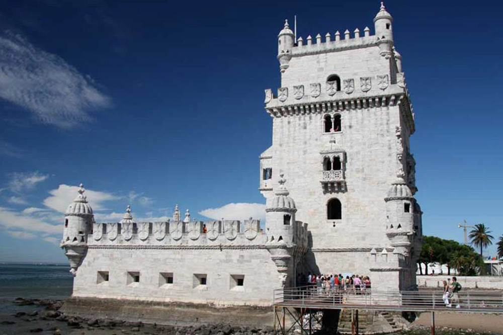 Hop-On Hop-Off Lisbon 24 hour - All Lines - Lisbon | Project Expedition