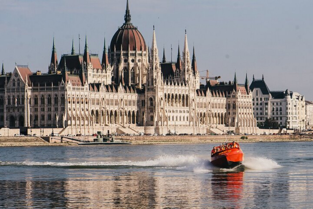 Private Airport Arrival Transfer and Speed Boat Cruise on Budapest ...