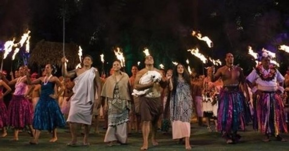 Polynesian Cultural Center: Circle Island Tour w. Gateway Buffet & HĀ ...