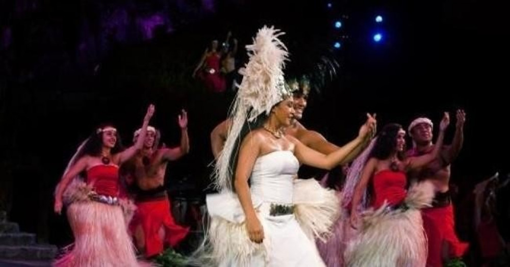 Polynesian Cultural Center: Circle Island Tour w. Gateway Buffet & HĀ ...