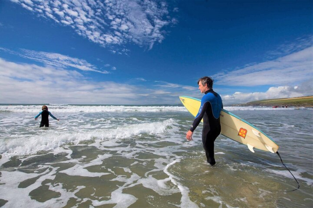 Surfing Strandhill Waves From Sligo - Sligo | Project Expedition