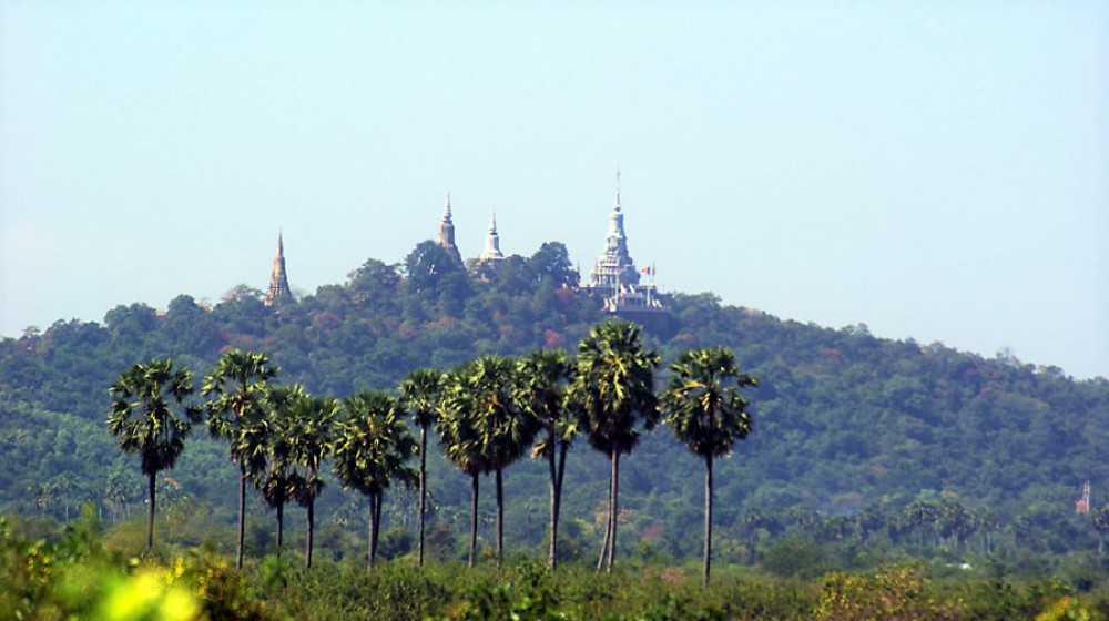 Oudong Mountain & Phnom Baset Private Full-Day Tour from Phnom Penh ...