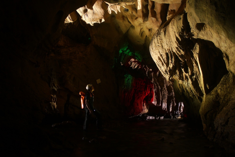 Venado Caves Tour | Guided Tour - La Fortuna | Project Expedition