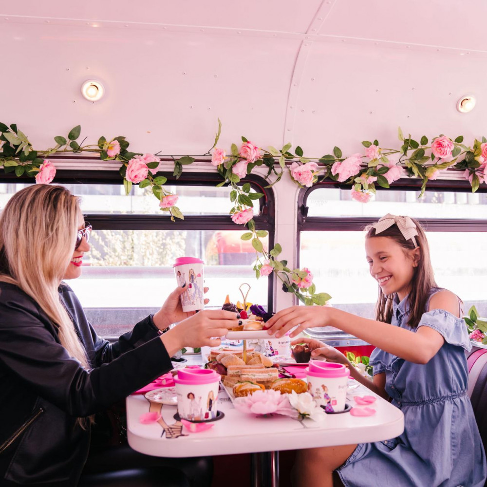 Weekend Afternoon Tea Time Bus Ride Around London - London | Project ...
