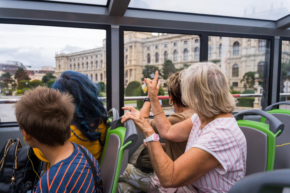 72h Vienna Hop On Hop Off Sightseeing Bus Tour Ticket with Audioguide ...