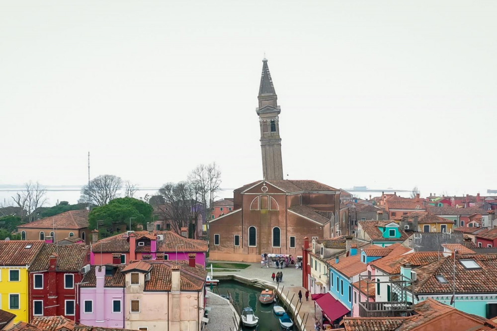 Burano, Murano With Glass Factory Visit from Train Station - Venice ...