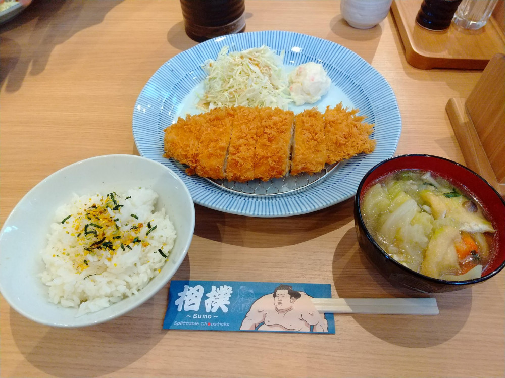 the SUMO show with Lunch in Tokyo - Tokyo | Project Expedition