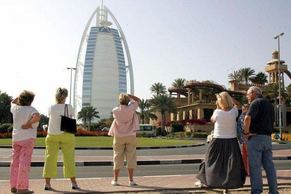 6 Emirates In One Day - Full Day Tour with Hotel Pickup and Dropoff ...