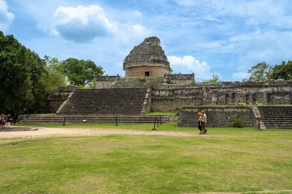 Full Day Private Tour to Chichen Itza Early Access with 2 Cenotes ...