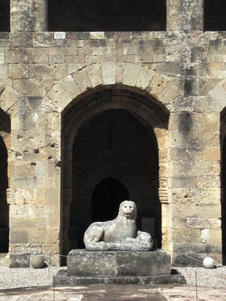 Lion Gate Sights & Attractions - Project Expedition