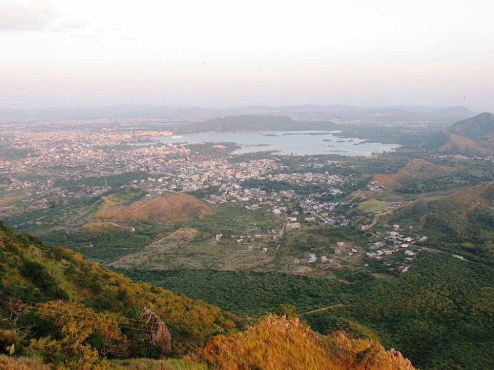 Monsoon Palace Sights & Attractions - Project Expedition