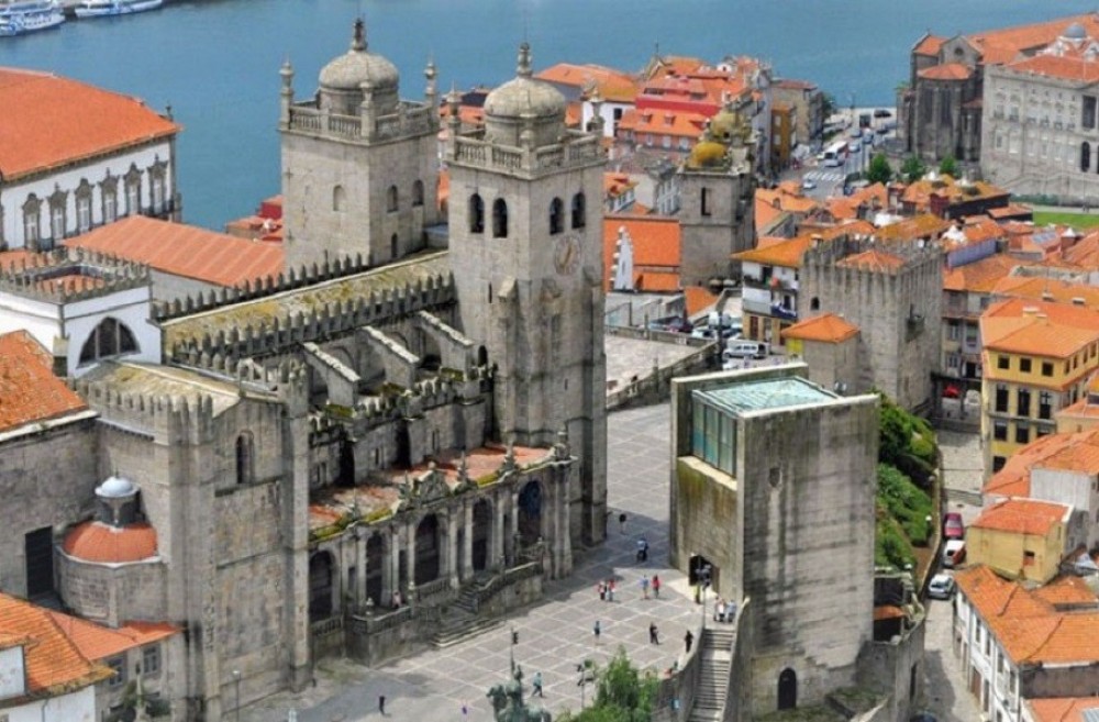 Porto City Tour Half Day + 6 Bridges Cruise - Porto | Project Expedition