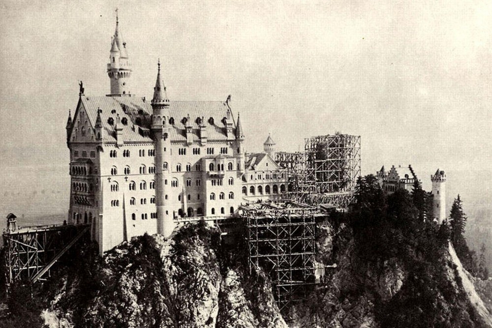 Neuschwanstein Castle - Munich | Project Expedition