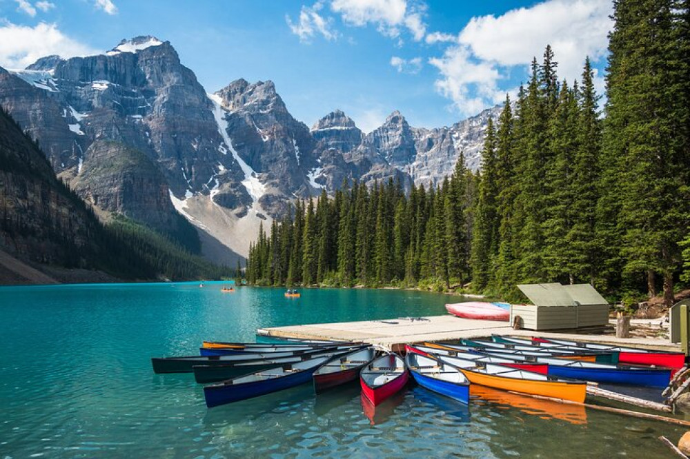 2 Day Scenic Tour in Calgary Banff Lake Louise Moraine Lake - Calgary ...