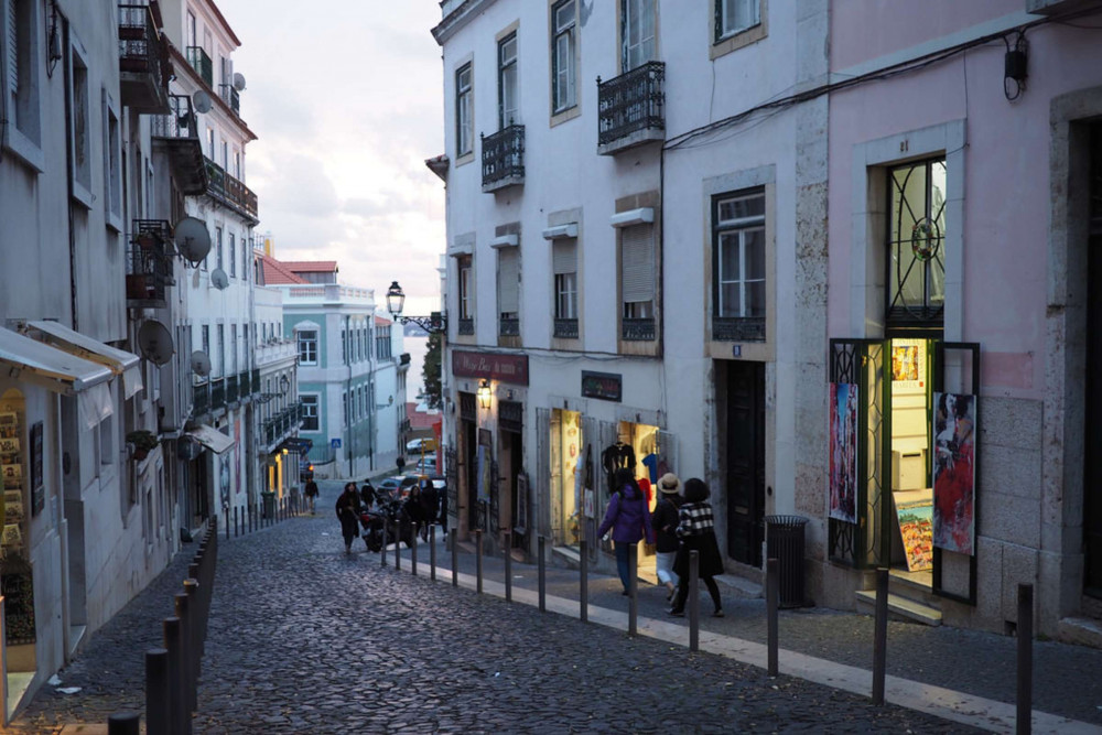 Private Expert-led Alfama Neighborhood Tour - Lisbon | Project Expedition