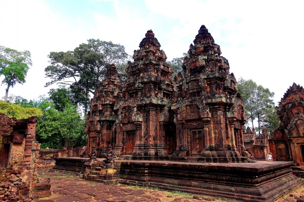Small Group Banteay Srei, Preah Dak, and Temples Full Day Tour - Siem ...