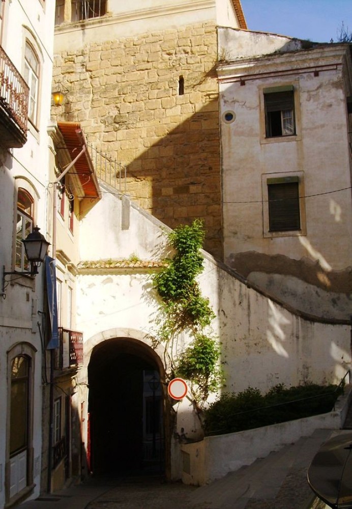 Door and Tower of Almedina Sights & Attractions - Project Expedition