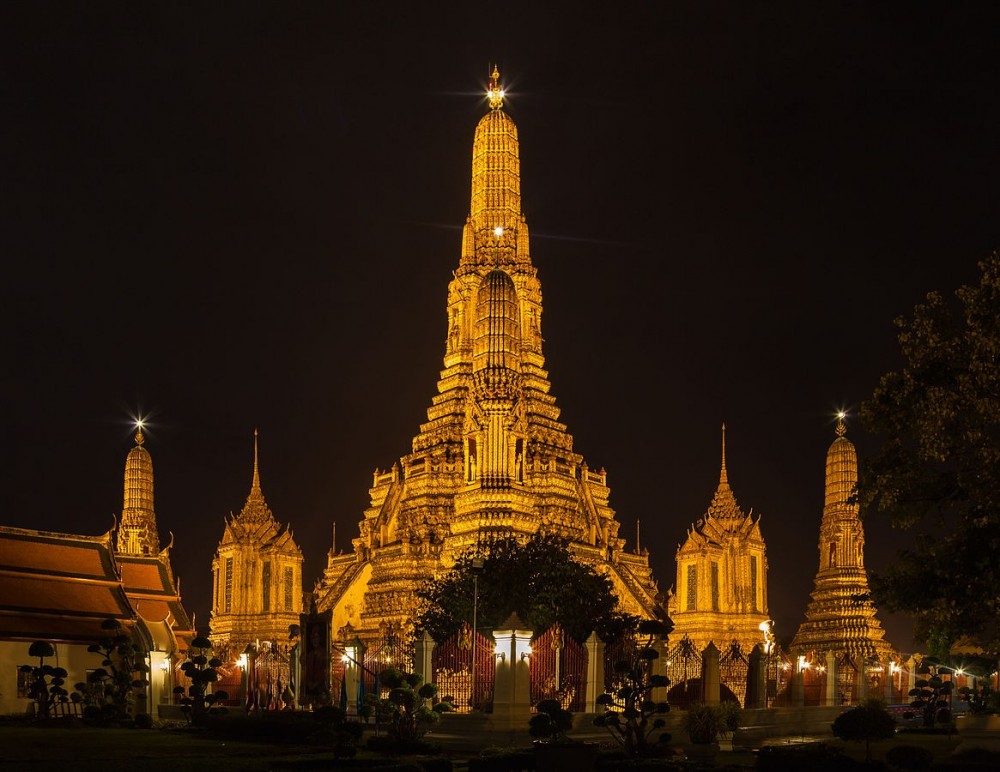 Wat Arun Sights & Attractions - Project Expedition