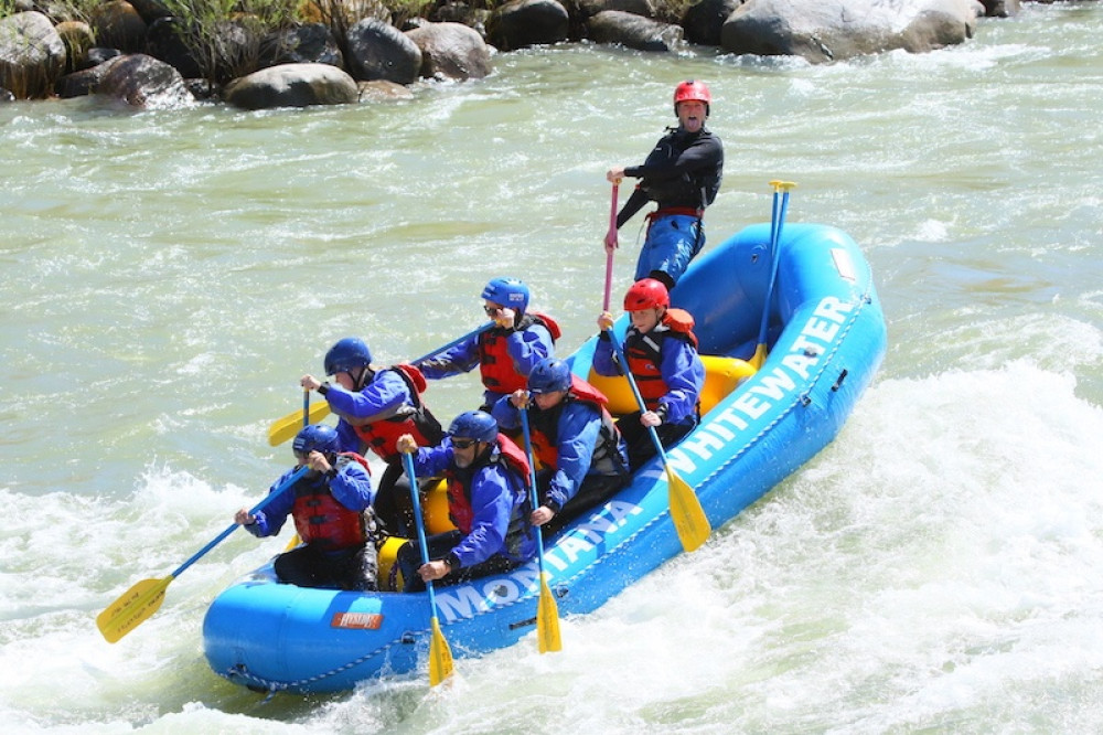 Yellowstone River Whitewater 8 Mile Paradise Raft Trip - Bozeman ...