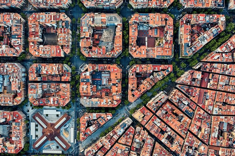 Barcelona Urban Planning Tour - Towards A Sustainable Smart City ...