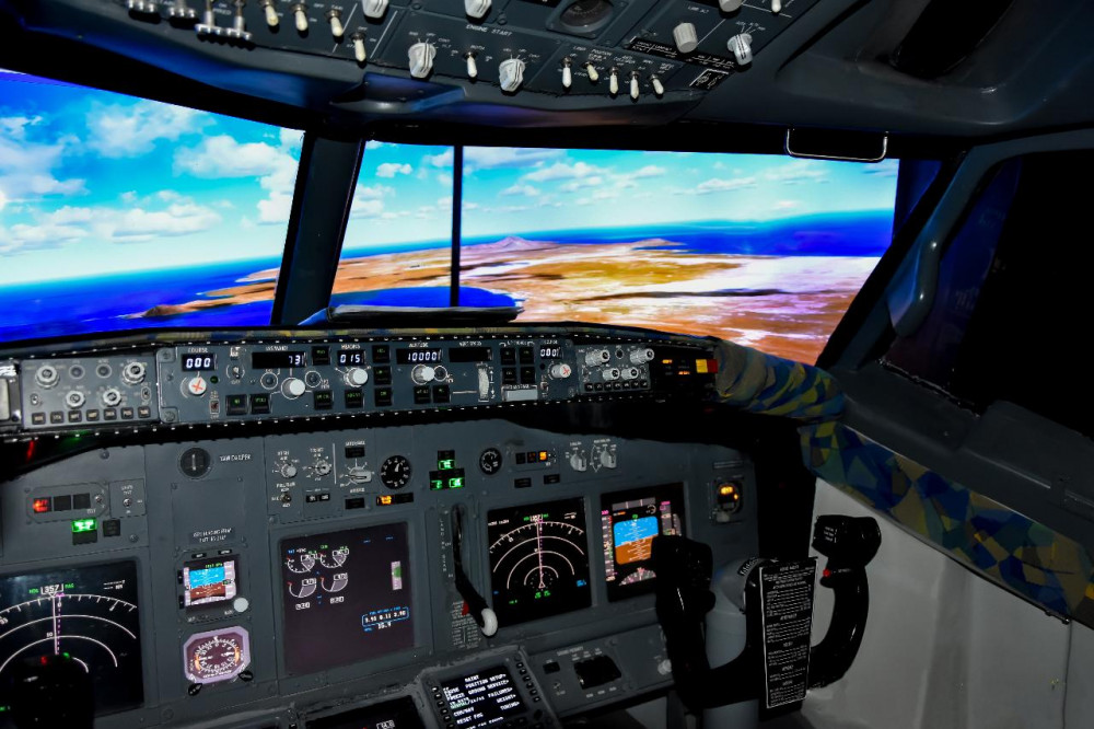 Airport-to-Airport: 60 Minutes Flight Simulation Experience - Espargos ...