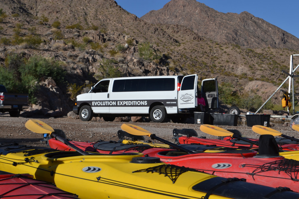Kayak Emerald Cave Deluxe - Shuttle - Willow Beach | Project Expedition