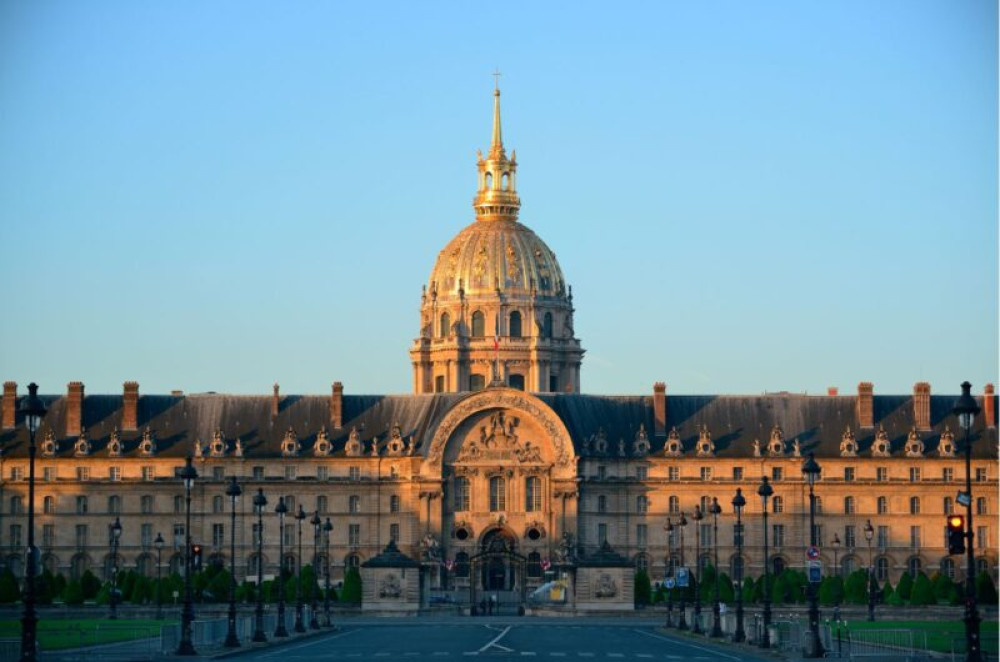Private Highlights of Paris Tuk-Tuk Experience - Paris | Project Expedition