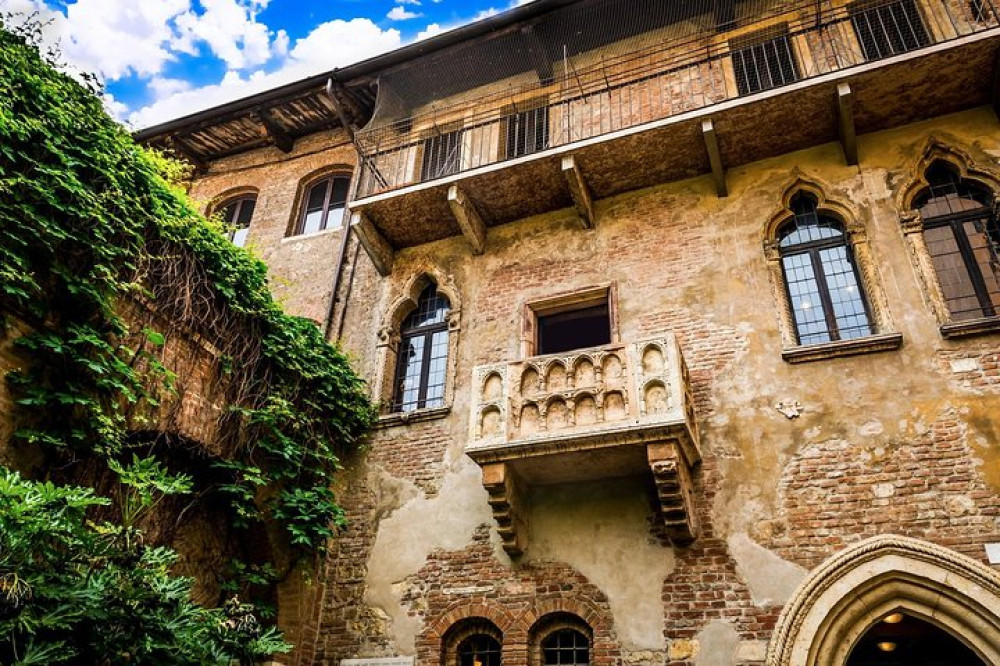 Verona Small Group Walking Tour - Verona | Project Expedition