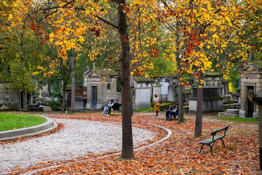Père Lachaise Cemetery Tour: A Stroll Through Immortal History - Paris ...
