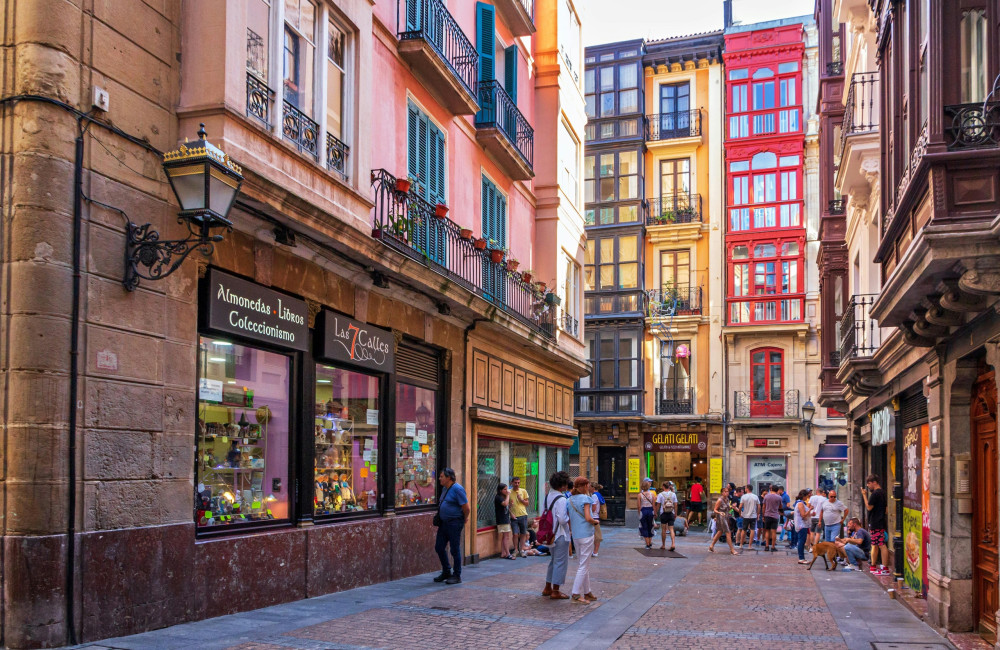 Bilbao: Historical Walking Tour & Highlights - Bilbao | Project Expedition