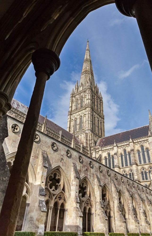 Salisbury Cathedral Sights & Attractions - Project Expedition