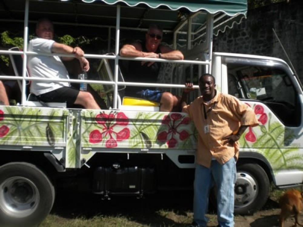 Poinciana Tours -- David Swanston - Project Expedition