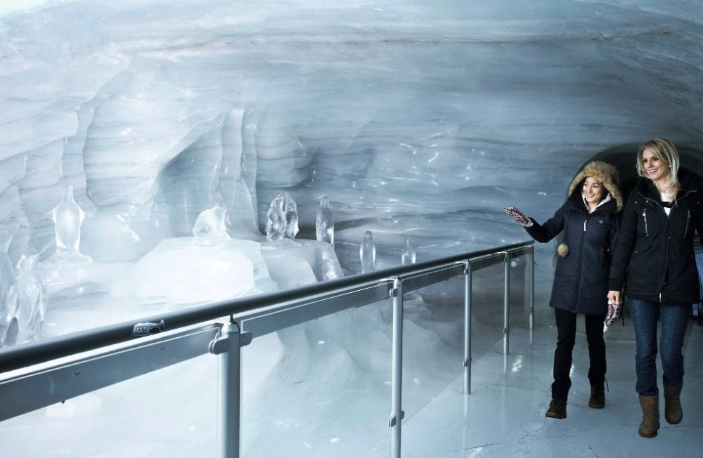 Jewels Of the Alps (2D/1N) From Zurich - Zurich | Project Expedition