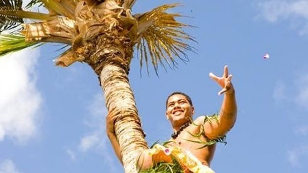 Chief's Luau - Royal Experience - Honolulu | Project Expedition