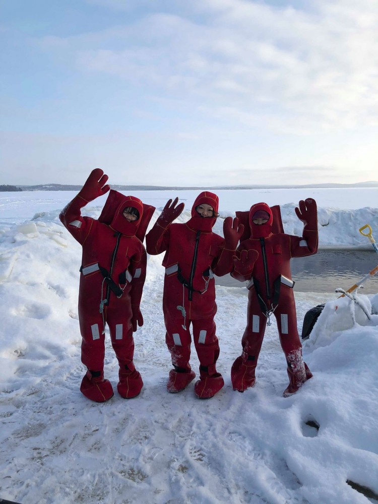 Ice Floating in Forest Lake With Aurora Borealis - Rovaniemi | Project ...