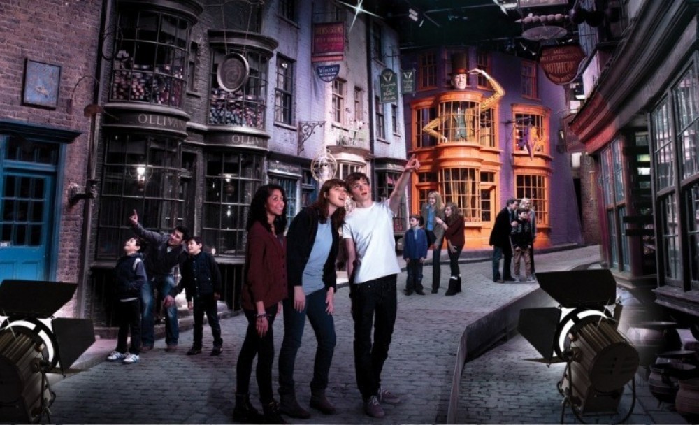 Harry Potter Warner Bros Studio Tour with Transfers - London | Project ...