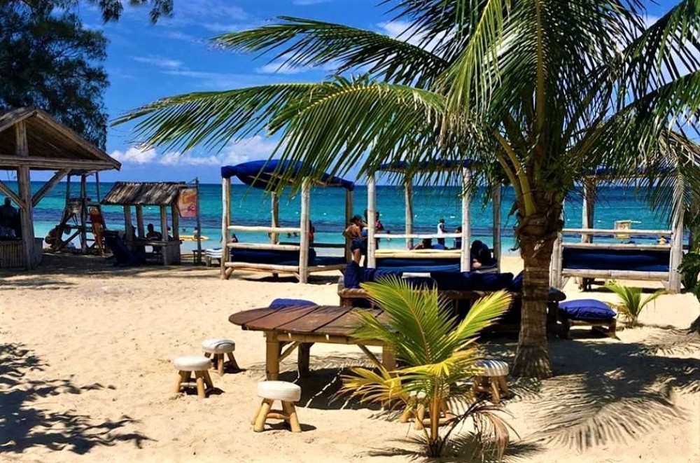 Island Gully Blue Hole & Bamboo Blu Beach Club from Ocho Rios - Ocho ...