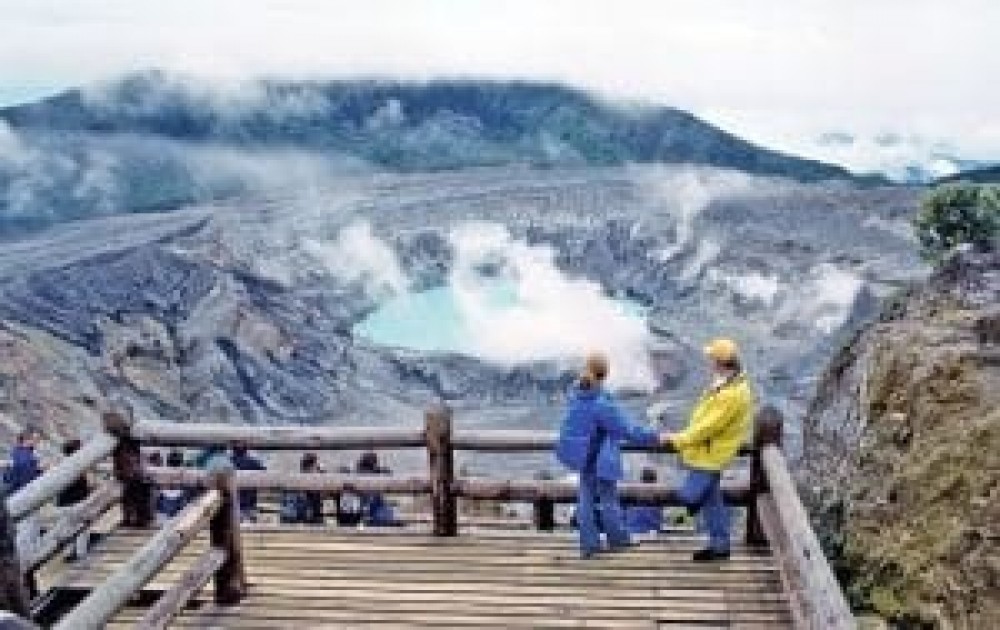 Private Tour: Poás Volcano National Park Half Day - San Juan de Tibas ...