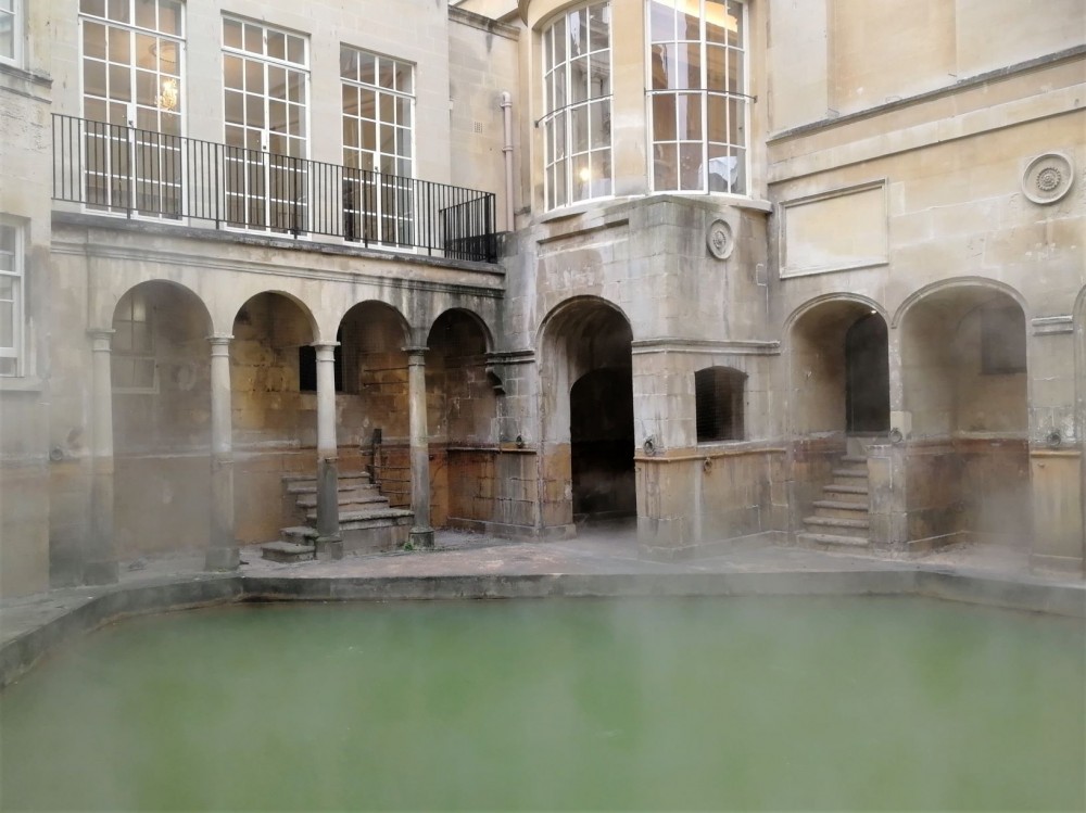 Southampton Shore Excursion: Salisbury Cathedral, Bath & Stonehenge ...
