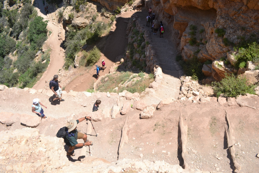 Private Grand Canyon Day Hike & Sightseeing Tour - Grand Canyon Village ...