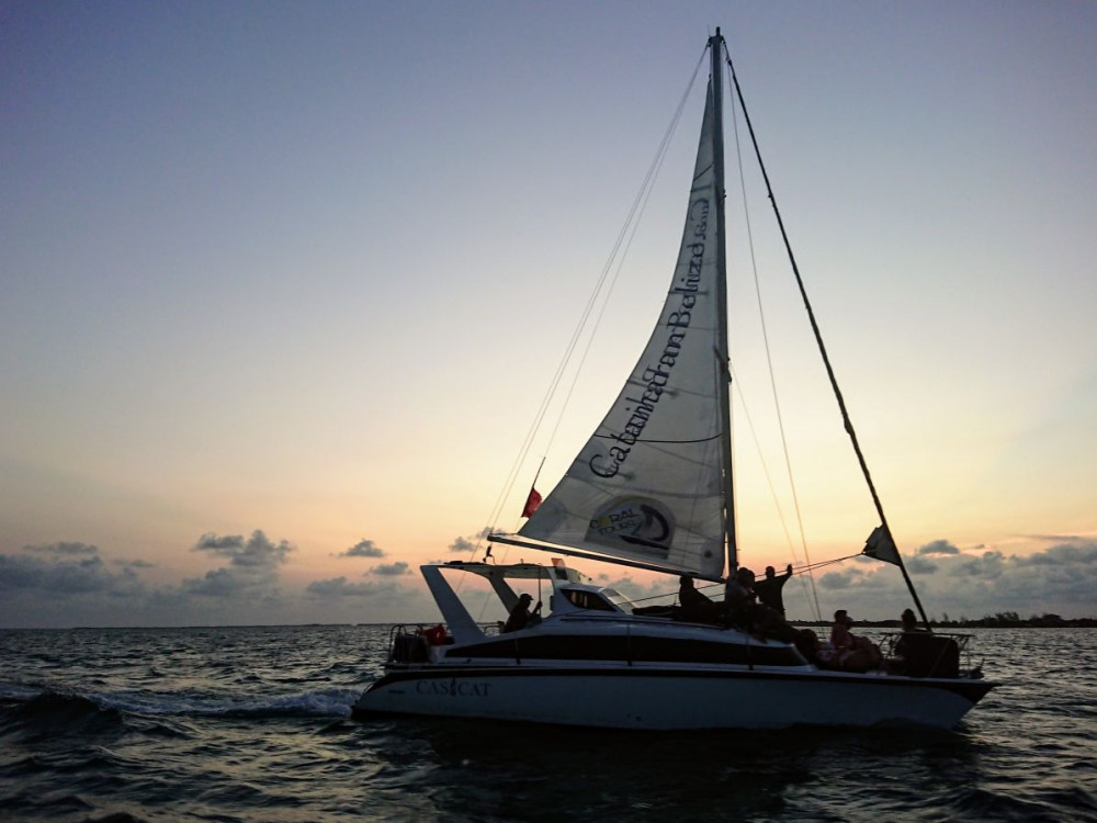 Catamaran Belize | Project Expedition