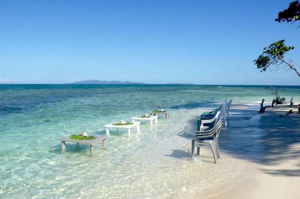 Roatan Sun And Fun Beach Break - Coxen Hole / Mahogany Bay | Project ...