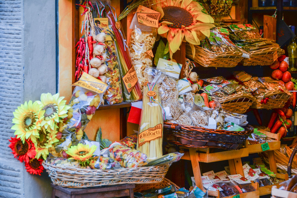 Pisa Traditional Food Tour - Eat, Learn and have fun with a Local ...