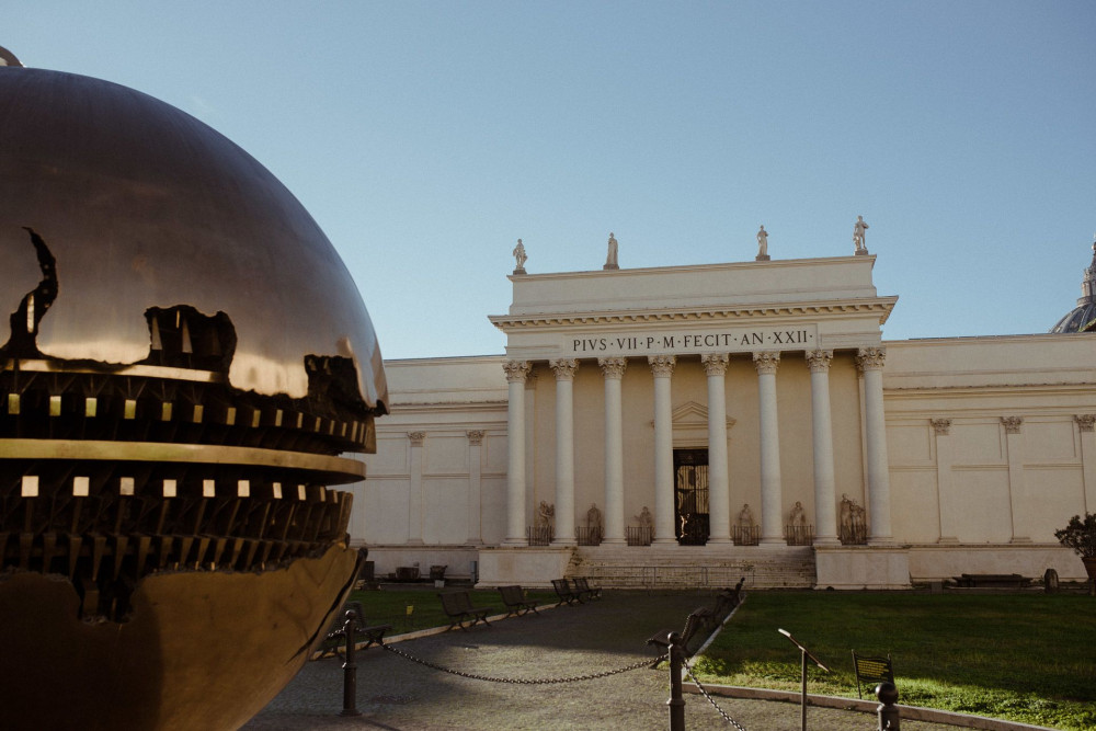 Alone In The Vatican: Exclusive VIP Access Vatican Tour - Rome ...
