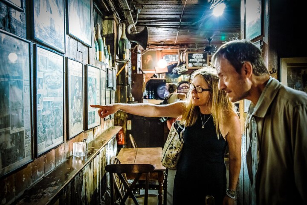Private Custom Tour With A Local: London Highlights & Hidden Gems ...